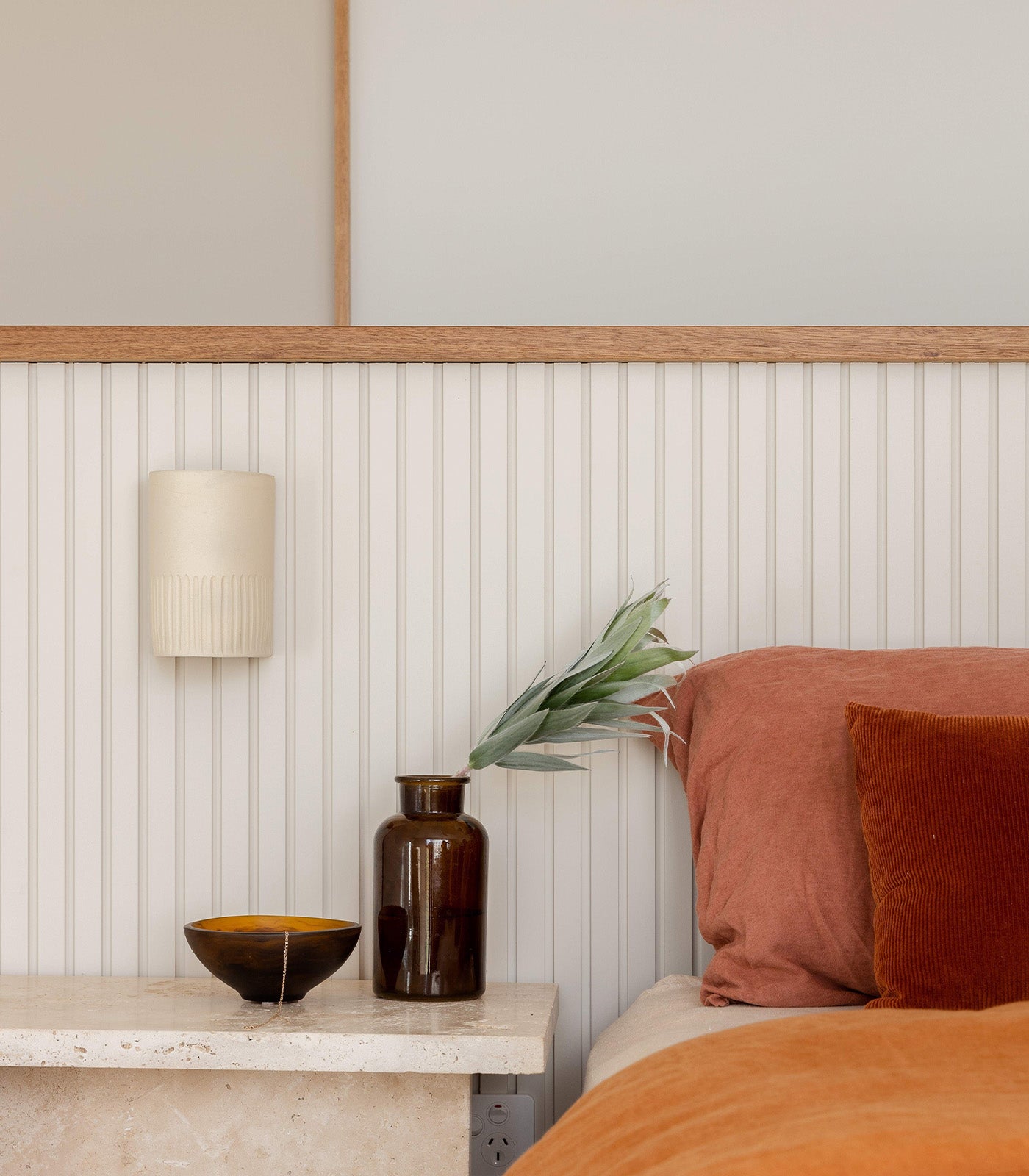 Stone Ceramic Wall Light | Lighterior